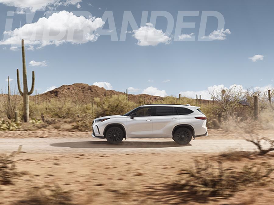 Toyota Highlander 2024 - Side Profile | iMBranded